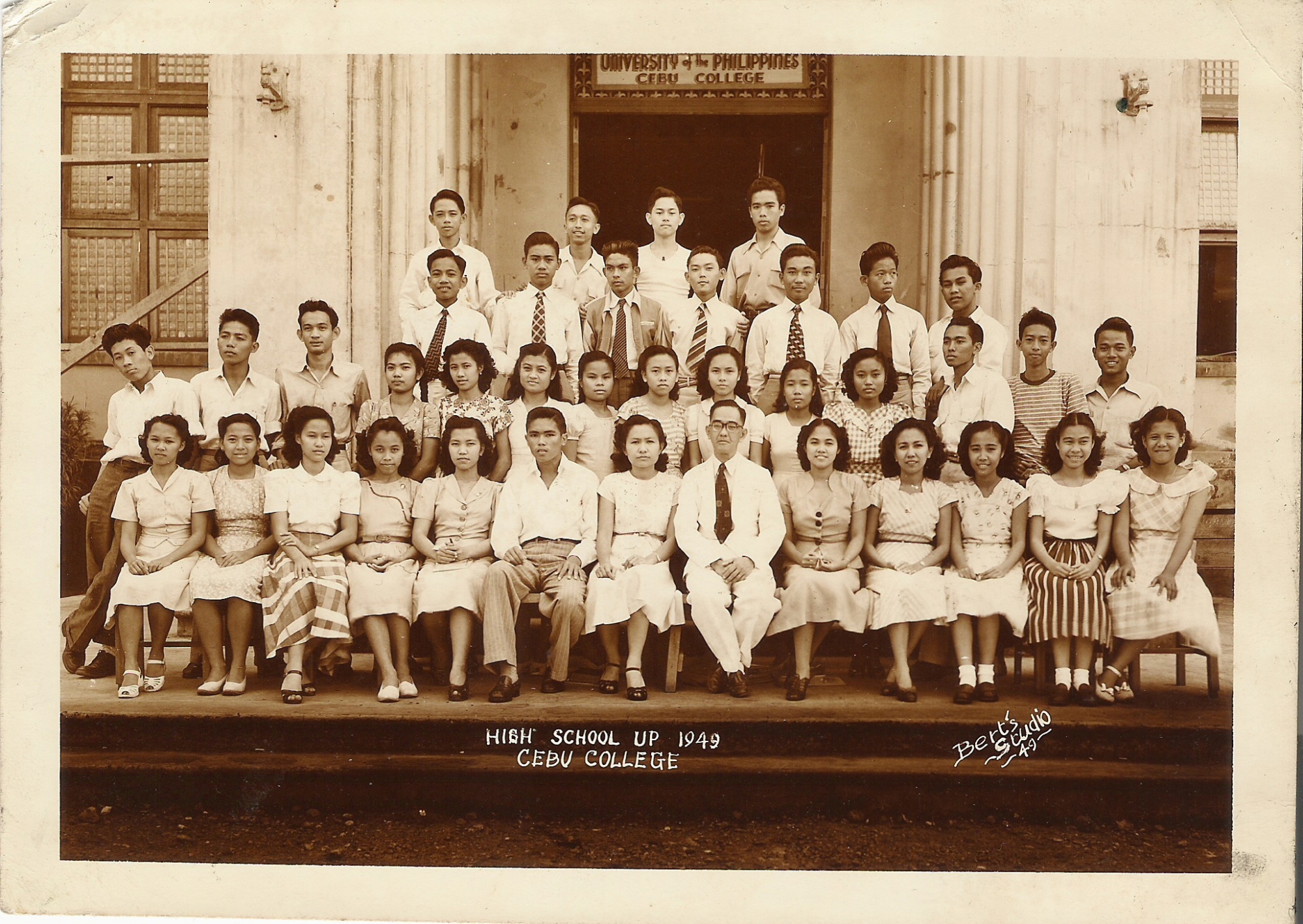 Class Photos - UP High School Cebu